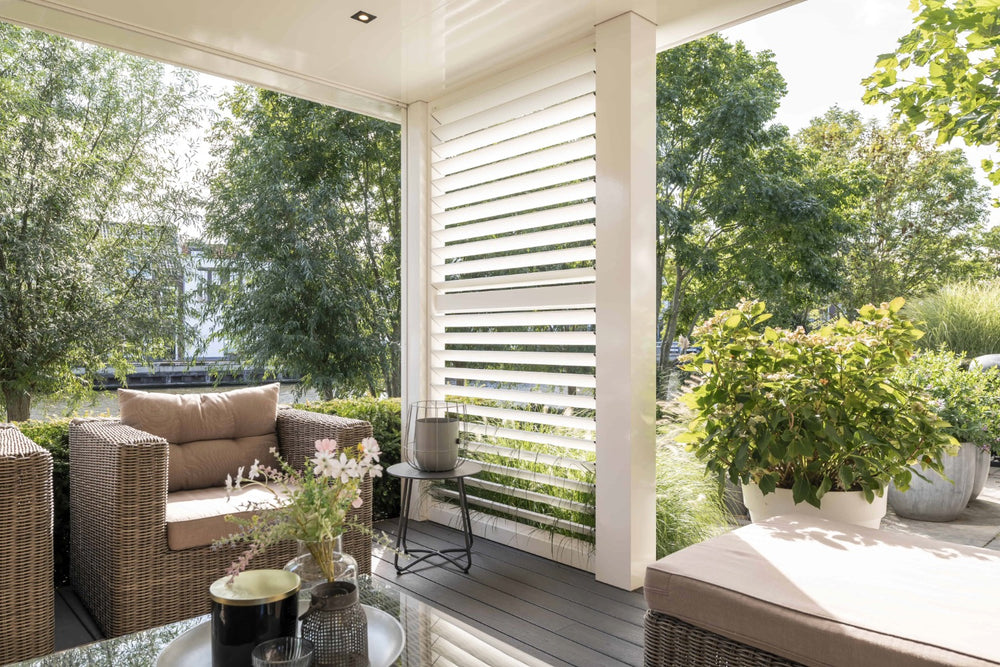 Luxxout UK supplier of pergolas and sun shades